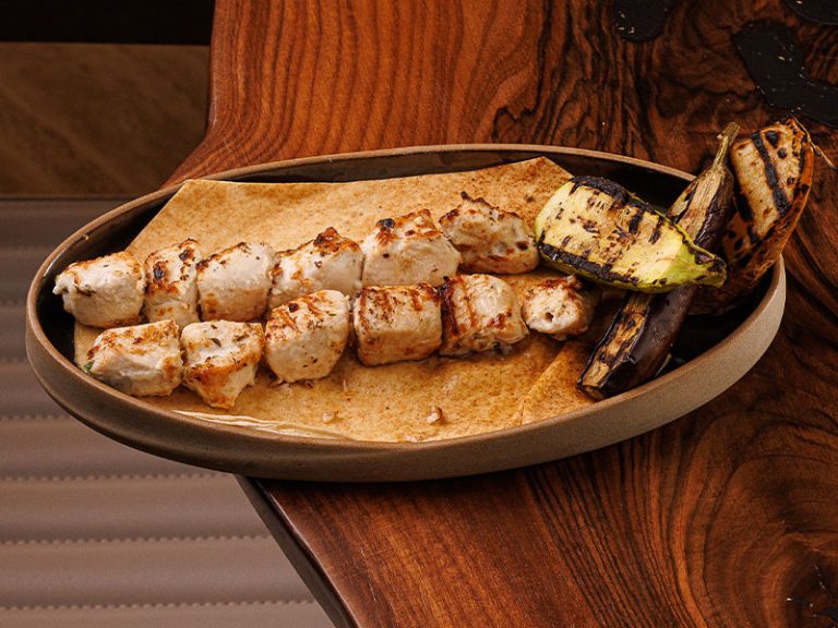 Main Plate – Amaleen DownTown